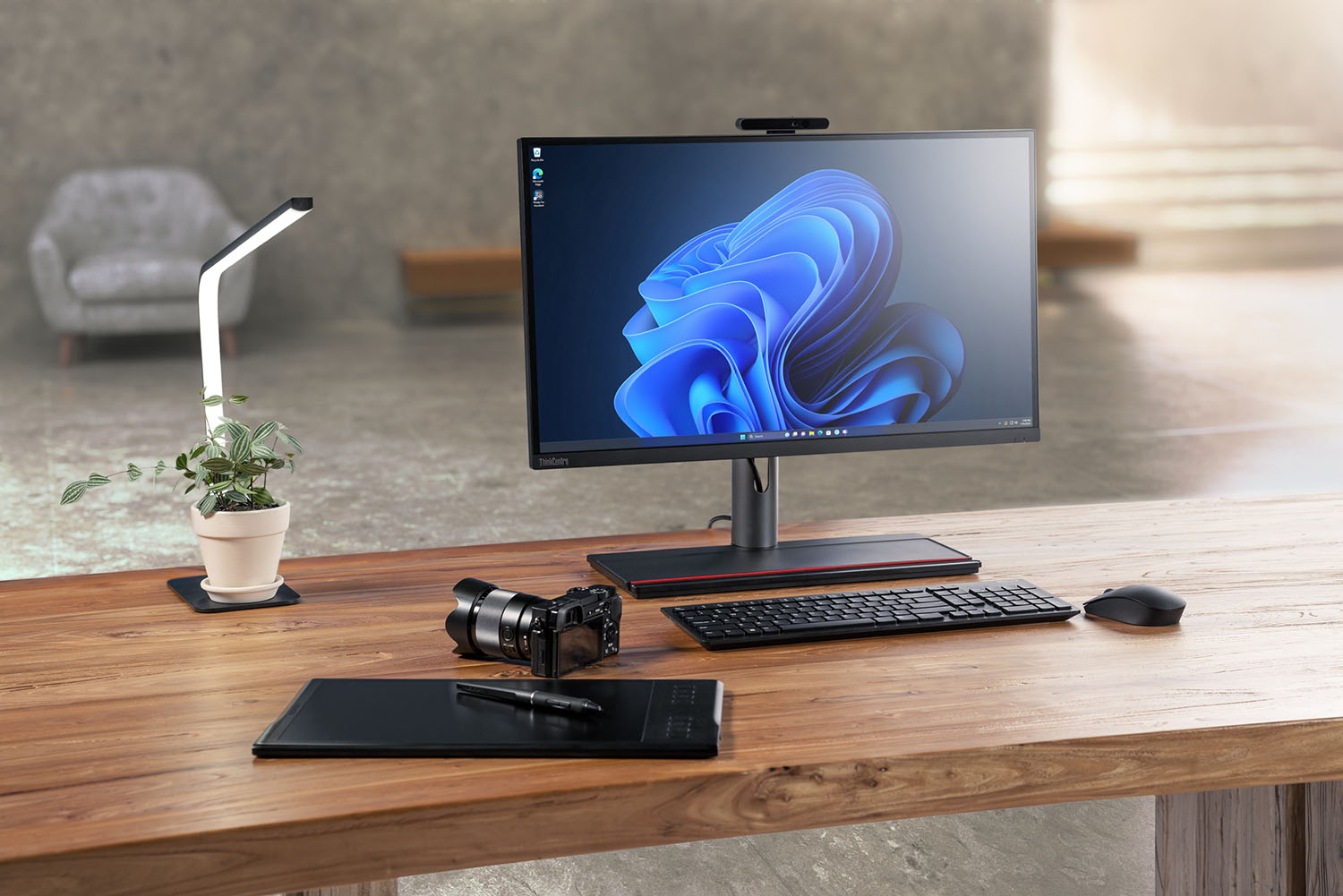 Lenovo ThinkCentre M90a Pro Gen 4 – Máy tính AIO cho doanh nghiệp | migovi
