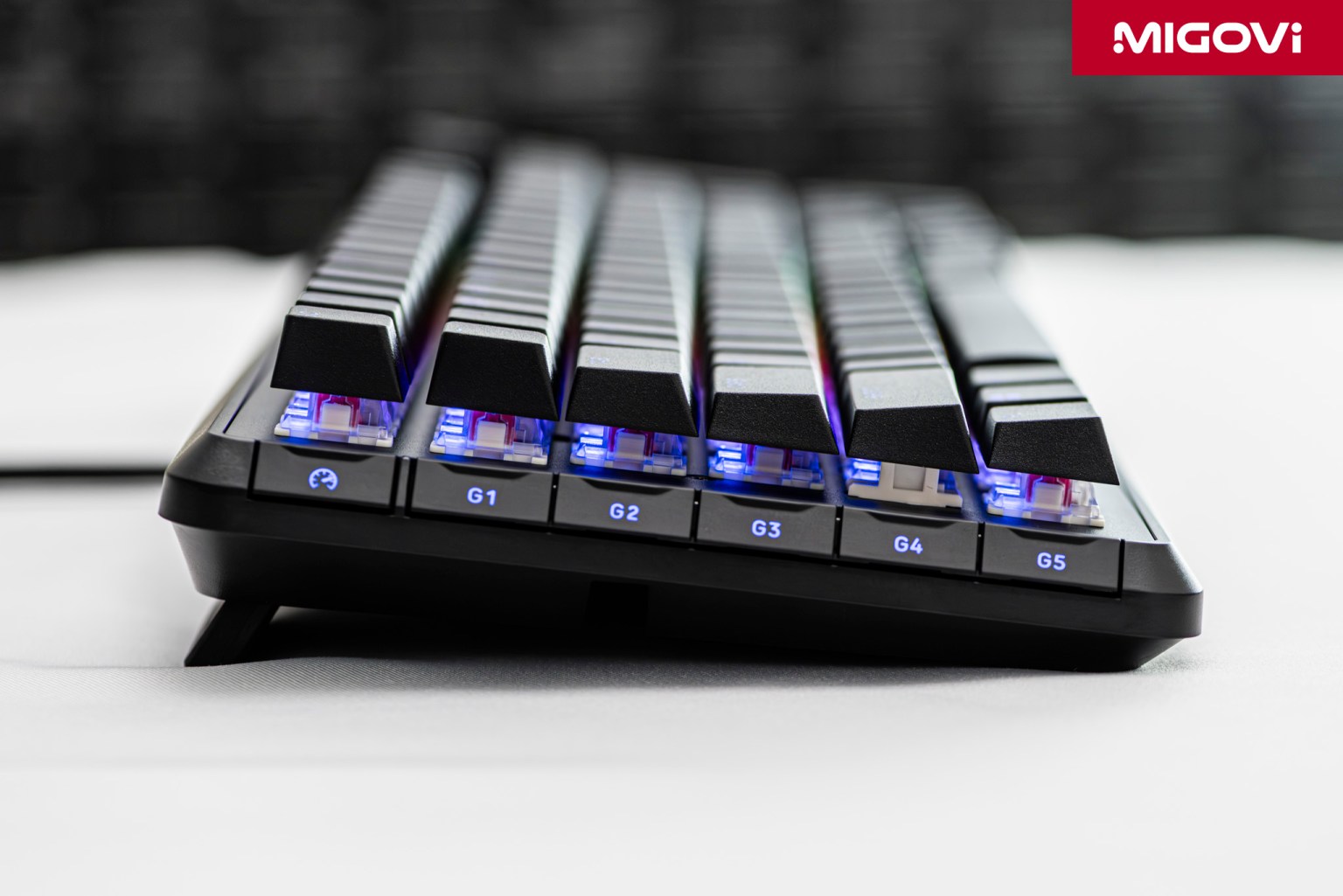 CORSAIR VANGUARD 96 review - Mechanical keyboard for every need | migovi